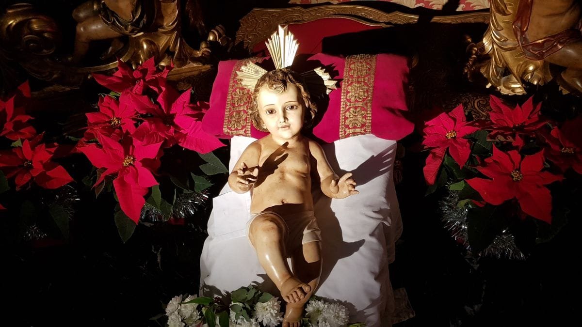 THE BLESSING OF CHRISTMAS NATIVITY SCENE OR MANGER AT HOME - Catholics ...